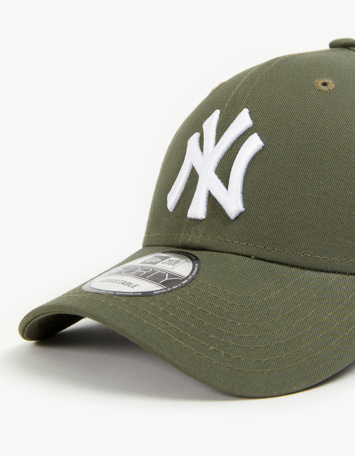 Superette | New York Yankees 9FORTY Strapback Cap - New Olive/White