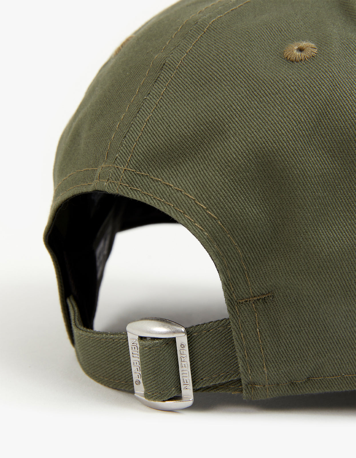 Superette | New York Yankees 9FORTY Strapback Cap - New Olive/White
